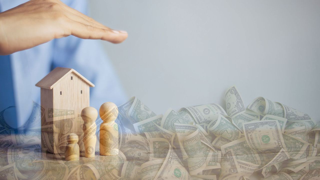 UK property insurance payouts hit highest level in almost two decades ...